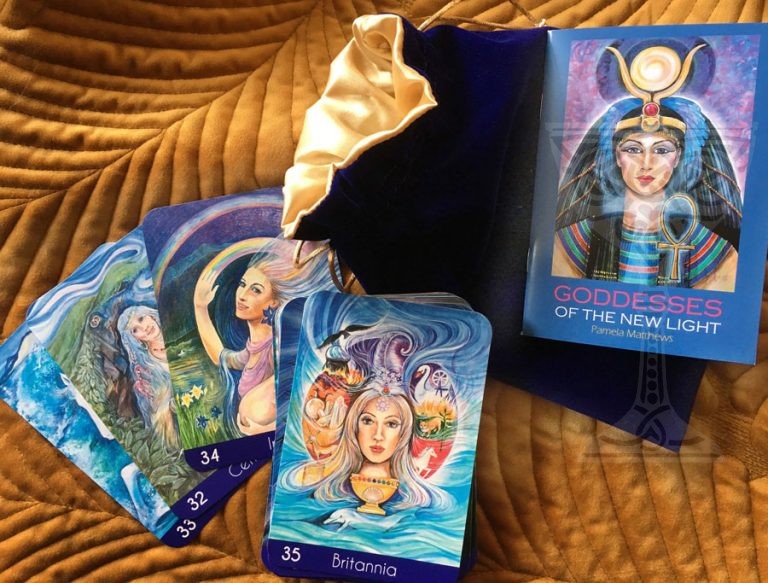 Goddess Oracle Deck - Pamela Matthews
